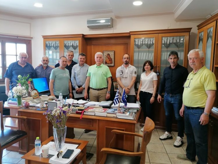 Υπογραφή σύμβασης για την εκτέλεση του έργου «ΑΝΑΠΛΑΣΗ ΟΔΟΥ ΜΕΤΕΩΡΩΝ ...