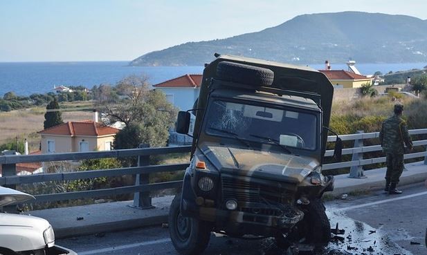 Τον χάρο με τα μάτια τους είδαν στρατιώτες όταν φορτηγό επεσε σε ...