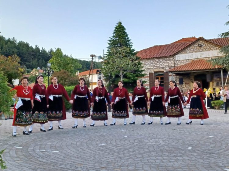 Πραγματοποιήθηκε η Πασχαλιάτικη εκδήλωση στην Βασιλική – KALAMPAKA ...