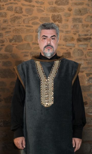 Ο Αμλετ του Ουίλιαμ Σαίξπηρ από το Θεατρικό Εργαστήρι «Επί Σταγών»- Οι ...
